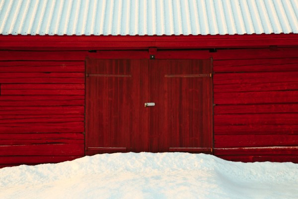 19 Snow Photography Tips (How to Capture Magical Snow Shots) - WIREDGORILLA